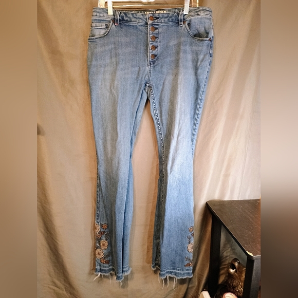 Idyllwind | Jeans | Idyllwind Fueled By Miranda Blue Flare Distressed ...